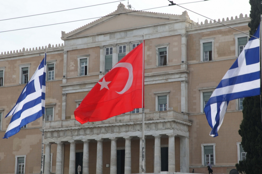 Κοινή δημοσκόπηση σε Ελλάδα και Τουρκία, πώς βλέπει ο ένας τον άλλο - Η ...