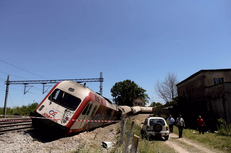 Εως 15/9 η αποκατάσταση της σιδηροδρομικής γραμμής Θεσσαλονίκης ...