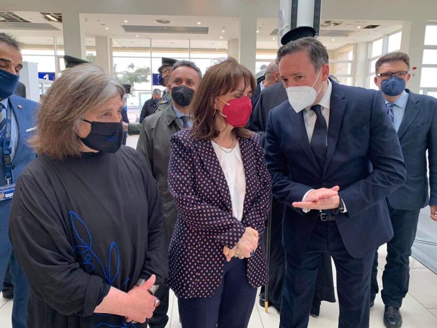 Η Πρόεδρος της Δημοκρατίας στην έκθεση για την έμφυλη βία στο ...