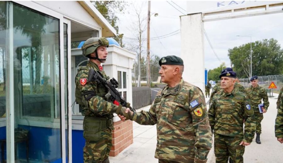 Επίσκεψη αρχηγού ΓΕΕΘΑ στον Έβρο: «Δεν θα αφήσουμε να χαθεί ούτε μία ...