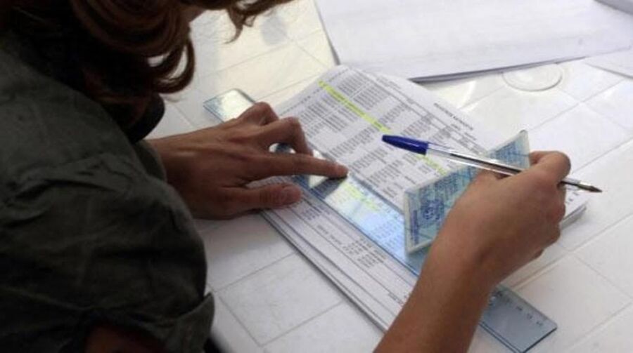 Εκλογές 2023: Ποιοι καλούνται ως εφορευτική επιτροπή, τι θα γίνει αν ...