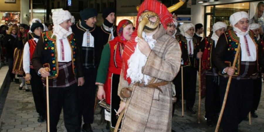 Χριστουγεννιάτικα ήθη και έθιμα της Θράκης - Η ΓΝΩΜΗ